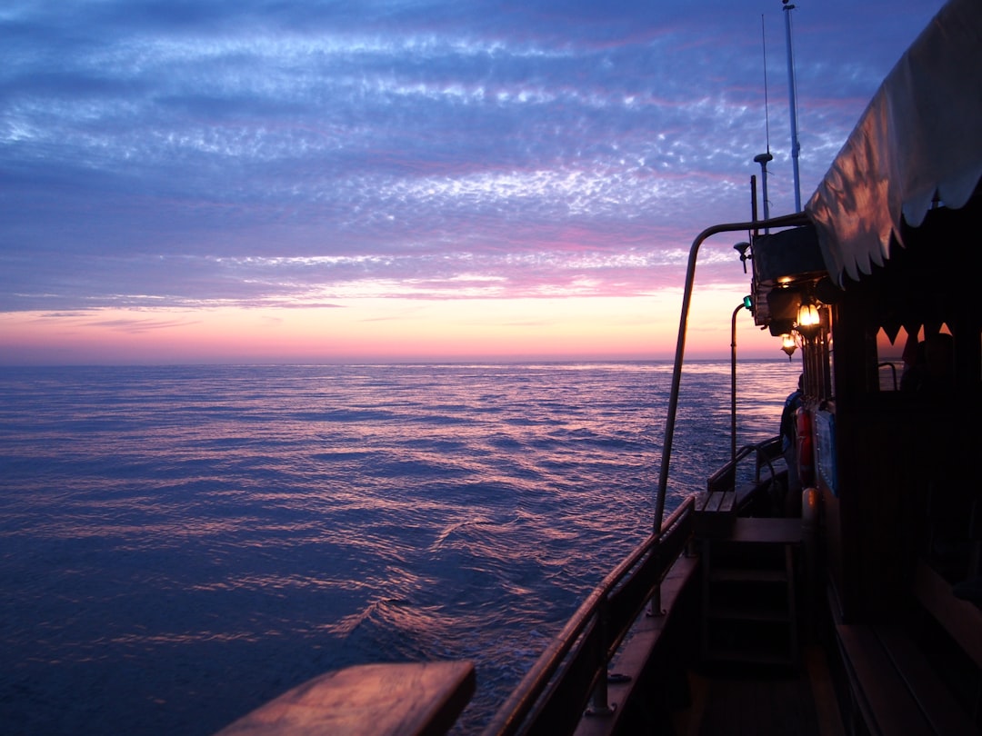 Uncovering Sicily's Trawler Snag Maps and Sill Secrets